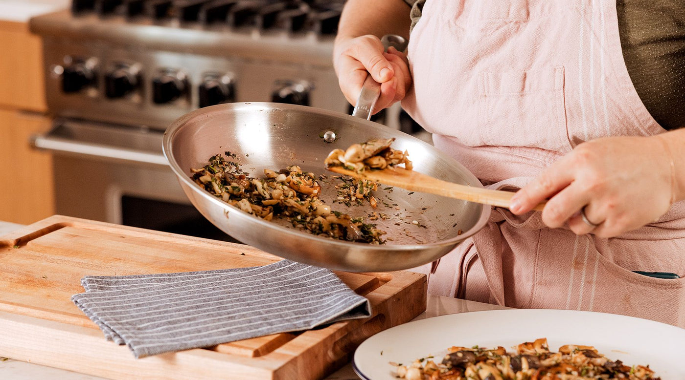 How to Clean a Burnt Stainless Steel Pan – Made In Cookware Canada